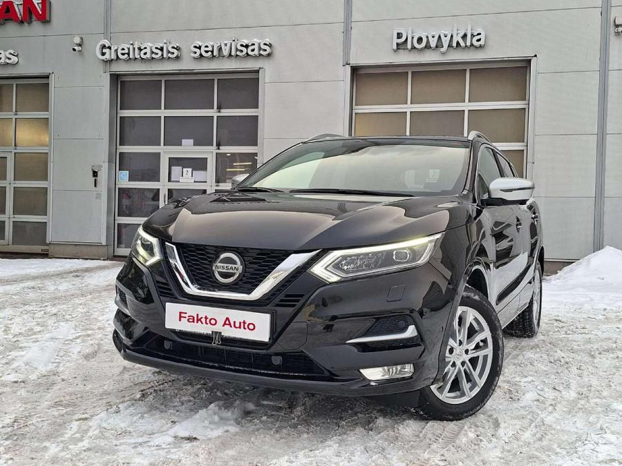 Black Nissan Qashqai 2020 in Vilnius, with an engine capacity of 1.33 L and mileage of 57 thousand km for 16500 €, photo 1 on AUTOMOTO.COM.LV