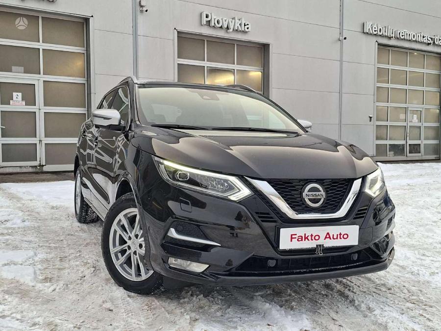 Black Nissan Qashqai 2020 in Vilnius, with an engine capacity of 1.33 L and mileage of 57 thousand km for 16500 €, photo 6 on AUTOMOTO.COM.LV