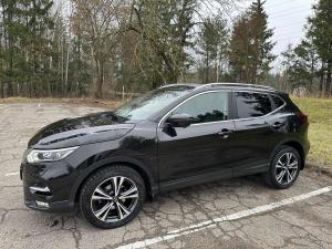 Melns Nissan Qashqai 2020 Viļņa, ar dzinēja tilpumu 1.30 L un nobraukumu 140 tūkst. km par 15200 €, foto 2 vietnē AUTOMOTO.COM.LV