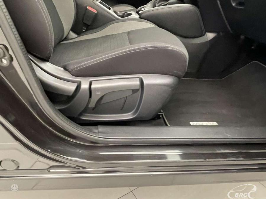 Melns Nissan Qashqai 2020 Viļņa, ar dzinēja tilpumu 1.33 L un nobraukumu 157 tūkst. km par 12900 €, foto 7 vietnē AUTOMOTO.COM.LV