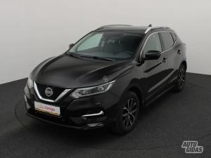 Melns Nissan Qashqai 2020 Viļņa, ar dzinēja tilpumu 1.30 L un nobraukumu 182 tūkst. km par 13799 €, foto  vietnē AUTOMOTO.COM.LV