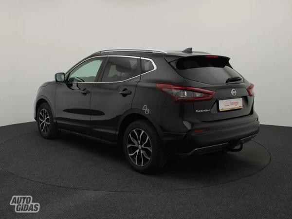 Black Nissan Qashqai 2020 in Vilnius, with an engine capacity of 1.30 L and mileage of 182 thousand km for 13799 €, photo 7 on AUTOMOTO.COM.LV