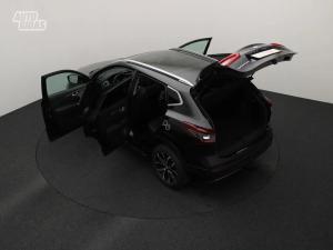 Black Nissan Qashqai 2020 in Vilnius, with an engine capacity of 1.30 L and mileage of 182 thousand km for 13799 €, photo 14 on AUTOMOTO.COM.LV