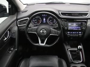 Black Nissan Qashqai 2020 in Vilnius, with an engine capacity of 1.30 L and mileage of 182 thousand km for 13799 €, photo 18 on AUTOMOTO.COM.LV