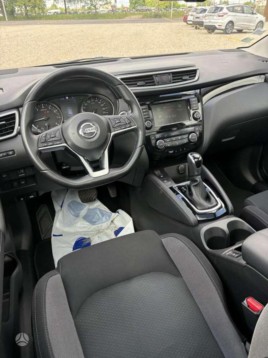 Melns Nissan Qashqai 2020 Tauragė, ar dzinēja tilpumu 1.33 L un nobraukumu 88 tūkst. km par 12700 €, foto 14 vietnē AUTOMOTO.COM.LV