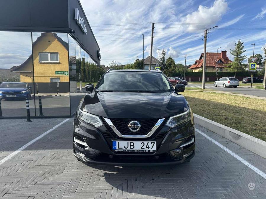 Melns Nissan Qashqai 2020 Kauņa, ar dzinēja tilpumu 1.33 L un nobraukumu 53 tūkst. km par 17399 €, foto 3 vietnē AUTOMOTO.COM.LV