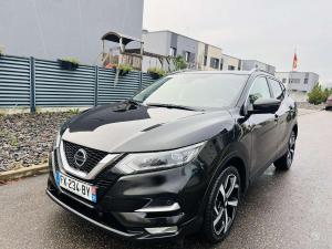 Black Nissan Qashqai 2021 in Kaunas, with an engine capacity of 1.46 L and mileage of 178 thousand km for 15350 €, photo 7 on AUTOMOTO.COM.LV