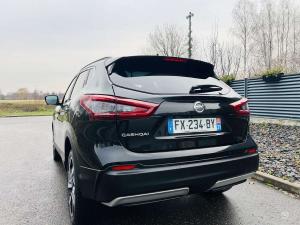 Black Nissan Qashqai 2021 in Kaunas, with an engine capacity of 1.46 L and mileage of 178 thousand km for 15350 €, photo 8 on AUTOMOTO.COM.LV