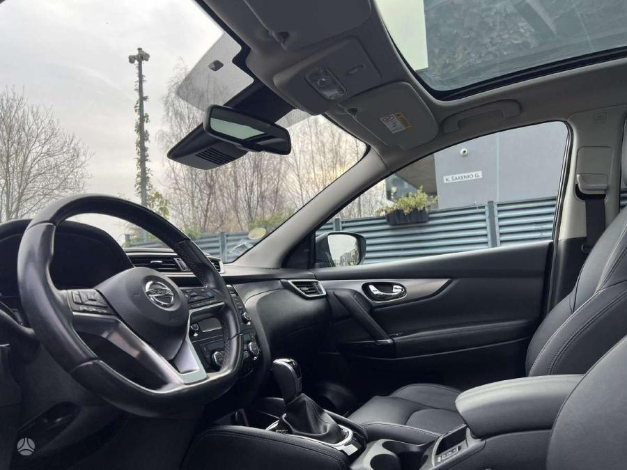 Black Nissan Qashqai 2021 in Kaunas, with an engine capacity of 1.46 L and mileage of 178 thousand km for 15350 €, photo 26 on AUTOMOTO.COM.LV