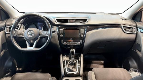 Melns Nissan Qashqai 2021 Kauņa, ar dzinēja tilpumu 0.00 L un nobraukumu 87 tūkst. km par 21936 €, foto 4 vietnē AUTOMOTO.COM.LV
