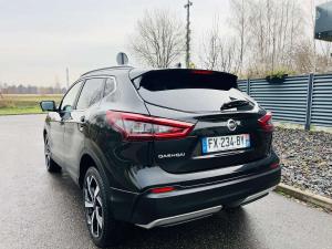 Black Nissan Qashqai 2021 in Kaunas, with an engine capacity of 1.46 L and mileage of 185 thousand km for 15330 €, photo 8 on AUTOMOTO.COM.LV
