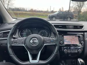 Black Nissan Qashqai 2021 in Kaunas, with an engine capacity of 1.46 L and mileage of 185 thousand km for 15330 €, photo 14 on AUTOMOTO.COM.LV