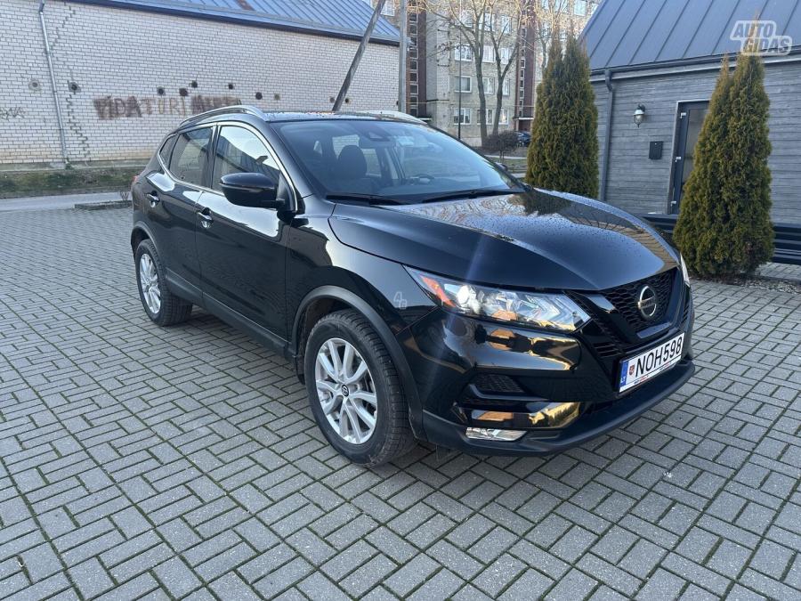 Melns Nissan Qashqai 2021 Viļņa, ar dzinēja tilpumu 2.00 L un nobraukumu 45 tūkst. km par 17200 €, foto 2 vietnē AUTOMOTO.COM.LV