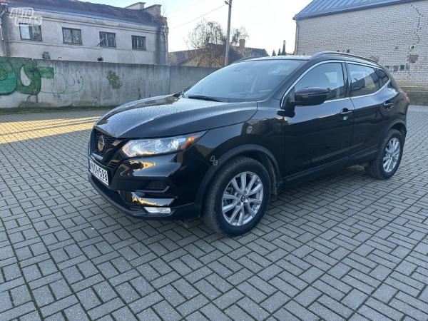 Black Nissan Qashqai 2021 in Vilnius, with an engine capacity of 2.00 L and mileage of 45 thousand km for 17200 €, photo 5 on AUTOMOTO.COM.LV