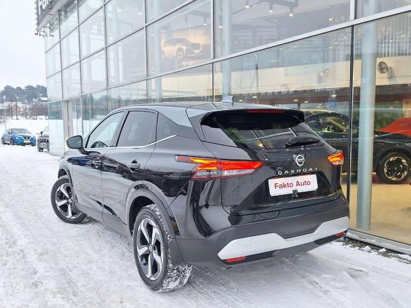 Black Nissan Qashqai 2021 in Vilnius, with an engine capacity of 1.33 L and mileage of 34 thousand km for 21500 €, photo 3 on AUTOMOTO.COM.LV
