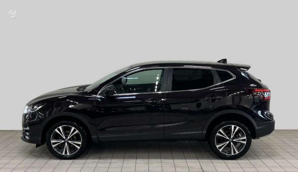 Black Nissan Qashqai 2021 in Kaunas, with an engine capacity of 1.33 L and mileage of 94 thousand km for 16500 €, photo 2 on AUTOMOTO.COM.LV