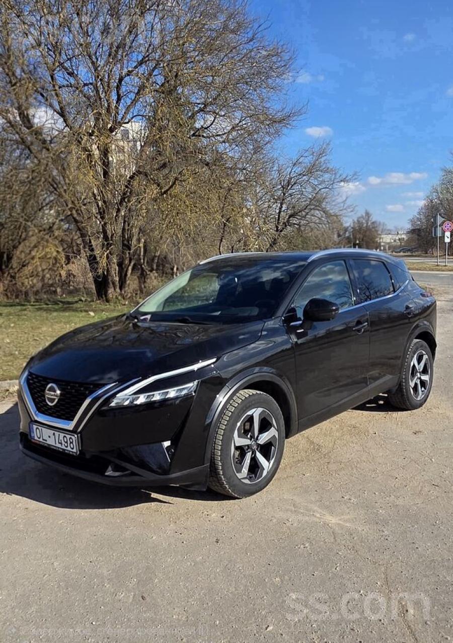 Melns Nissan Qashqai 2021 Ogre, ar dzinēja tilpumu 1.30 L un nobraukumu 86 tūkst. km par 19000 €, foto 1 vietnē AUTOMOTO.COM.LV