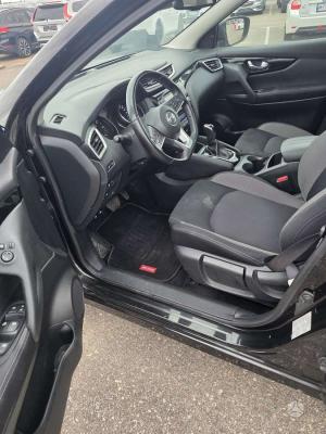 Black Nissan Qashqai 2021 in Vilnius, with an engine capacity of 1.46 L and mileage of 220 thousand km for 13300 €, photo 8 on AUTOMOTO.COM.LV