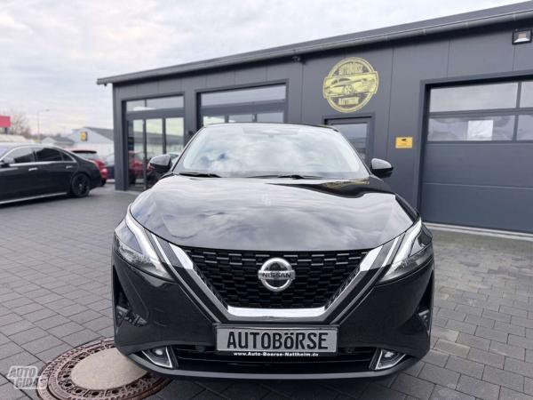 Black Nissan Qashqai 2022 in Kaunas, with an engine capacity of 1.30 L and mileage of 27 thousand km for 24459 €, photo 2 on AUTOMOTO.COM.LV