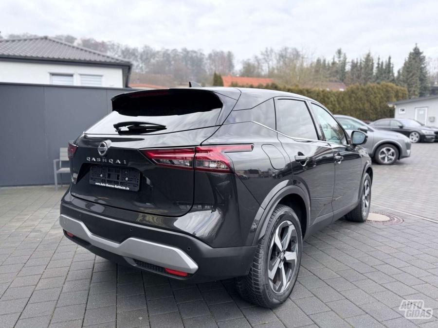 Melns Nissan Qashqai 2022 Kauņa, ar dzinēja tilpumu 1.30 L un nobraukumu 27 tūkst. km par 24459 €, foto 7 vietnē AUTOMOTO.COM.LV