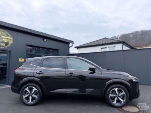 Melns Nissan Qashqai 2022 Kauņa, ar dzinēja tilpumu 1.30 L un nobraukumu 27 tūkst. km par 24459 €, foto 8 vietnē AUTOMOTO.COM.LV