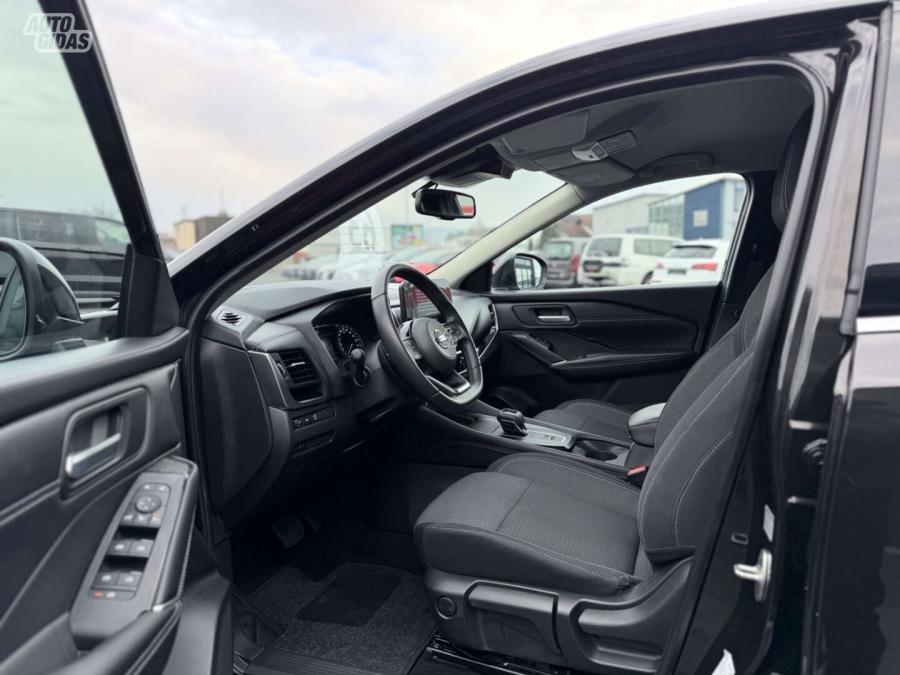 Melns Nissan Qashqai 2022 Kauņa, ar dzinēja tilpumu 1.30 L un nobraukumu 27 tūkst. km par 24459 €, foto 9 vietnē AUTOMOTO.COM.LV