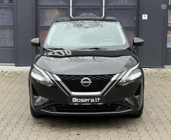 Black Nissan Qashqai 2022 in Siauliai, with an engine capacity of 1.33 L and mileage of 147 thousand km for 18990 €, photo 2 on AUTOMOTO.COM.LV