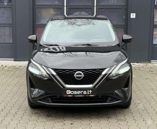 Black Nissan Qashqai 2022 in Siauliai, with an engine capacity of 1.33 L and mileage of 147 thousand km for 18990 €, photo 2 on AUTOMOTO.COM.LV