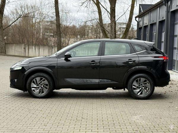 Black Nissan Qashqai 2022 in Siauliai, with an engine capacity of 1.33 L and mileage of 147 thousand km for 18990 €, photo 8 on AUTOMOTO.COM.LV