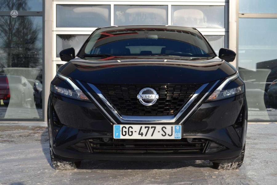 Black Nissan Qashqai 2022 in Vilnius, with an engine capacity of 1.33 L and mileage of 116 thousand km for 20000 €, photo 3 on AUTOMOTO.COM.LV