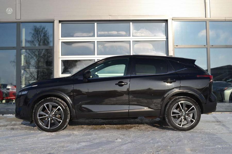 Black Nissan Qashqai 2022 in Vilnius, with an engine capacity of 1.33 L and mileage of 116 thousand km for 20000 €, photo 6 on AUTOMOTO.COM.LV