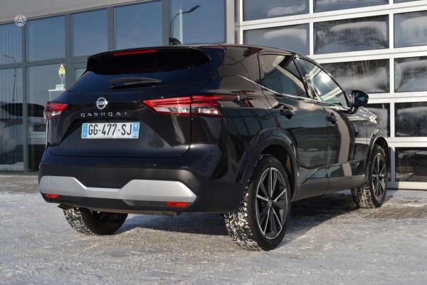 Melns Nissan Qashqai 2022 Viļņa, ar dzinēja tilpumu 1.33 L un nobraukumu 116 tūkst. km par 20000 €, foto 9 vietnē AUTOMOTO.COM.LV