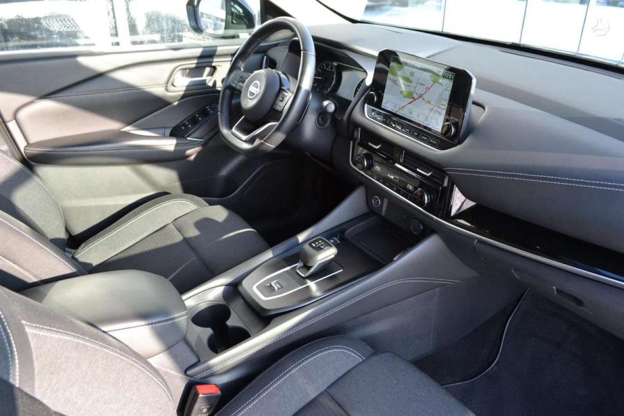 Black Nissan Qashqai 2022 in Vilnius, with an engine capacity of 1.33 L and mileage of 116 thousand km for 20000 €, photo 30 on AUTOMOTO.COM.LV