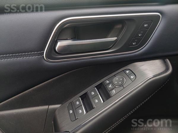 Black Nissan Qashqai 2022 in Daugavpils, with an engine capacity of 1.30 L and mileage of 61 thousand km for 23500 €, photo 10 on AUTOMOTO.COM.LV