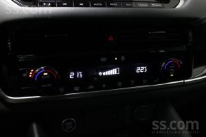 Black Nissan Qashqai 2022 in Riga, with an engine capacity of 1.30 L and mileage of 34 thousand km for 21590 €, photo 22 on AUTOMOTO.COM.LV