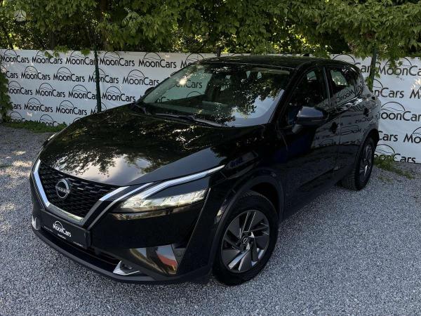 Black Nissan Qashqai 2022 in Vilnius, with an engine capacity of 1.33 L and mileage of 115 thousand km for 17200 €, photo 1 on AUTOMOTO.COM.LV