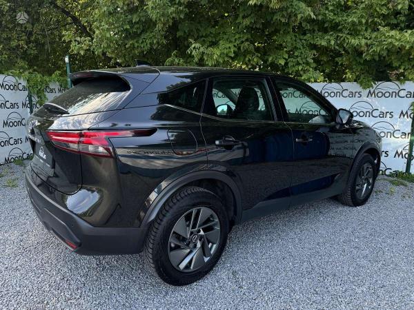 Black Nissan Qashqai 2022 in Vilnius, with an engine capacity of 1.33 L and mileage of 115 thousand km for 17200 €, photo 6 on AUTOMOTO.COM.LV