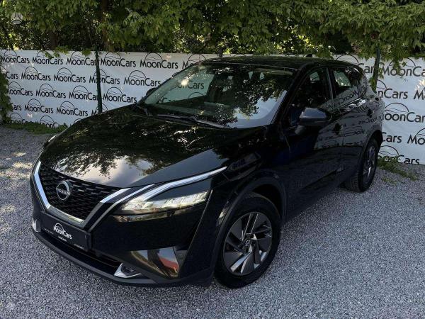 Black Nissan Qashqai 2022 in Vilnius, with an engine capacity of 1.33 L and mileage of 115 thousand km for 17200 €, photo 1 on AUTOMOTO.COM.LV