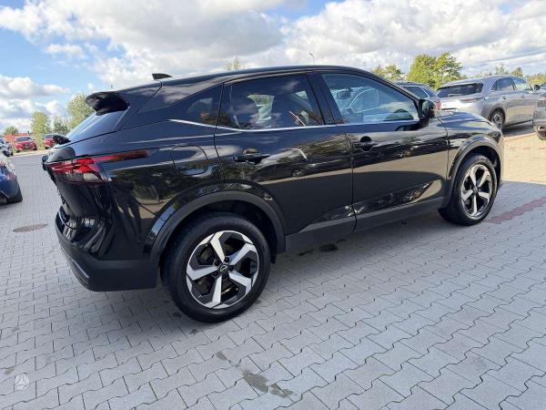 Melns Nissan Qashqai 2022 Šauļi, ar dzinēja tilpumu 1.33 L un nobraukumu 77 tūkst. km par 19990 €, foto 8 vietnē AUTOMOTO.COM.LV