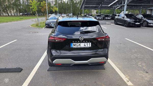 Nissan Qashqai 2022 Viļņa vietnē Melns Nissan Qashqai 2022 Viļņa, ar dzinēja tilpumu 1.33 L un nobraukumu 88 tūkst. km par 20900 €, foto 4 vietnē AUTOMOTO.COM.LV