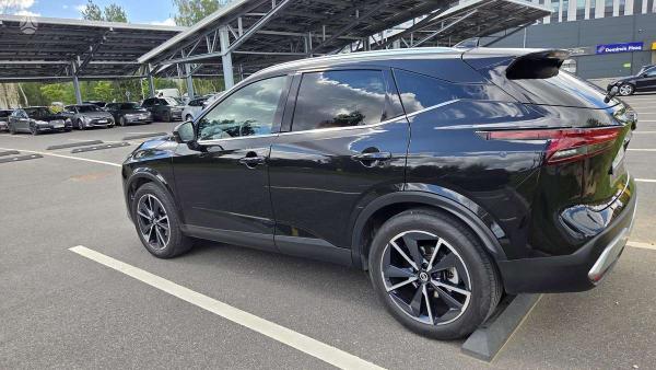 Nissan Qashqai 2022 Viļņa vietnē Melns Nissan Qashqai 2022 Viļņa, ar dzinēja tilpumu 1.33 L un nobraukumu 88 tūkst. km par 20900 €, foto 5 vietnē AUTOMOTO.COM.LV