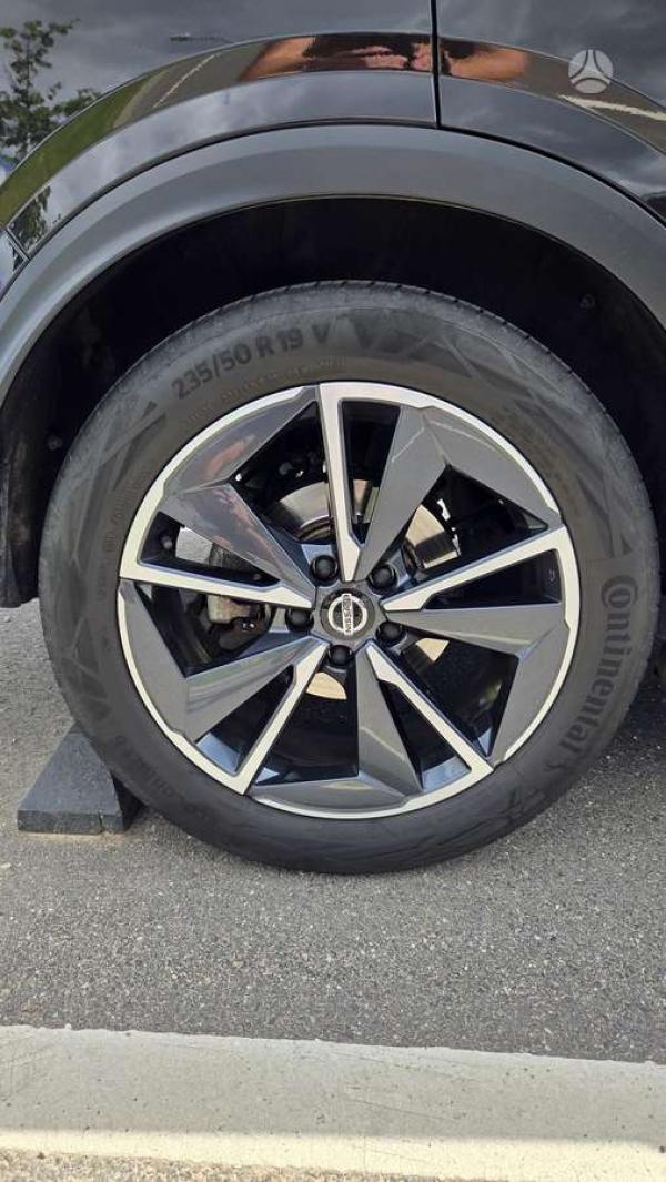 Nissan Qashqai 2022 Viļņa vietnē Melns Nissan Qashqai 2022 Viļņa, ar dzinēja tilpumu 1.33 L un nobraukumu 88 tūkst. km par 20900 €, foto 6 vietnē AUTOMOTO.COM.LV