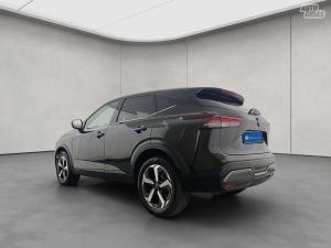 Black Nissan Qashqai 2023 in Kaunas, with an engine capacity of 1.30 L and mileage of 23 thousand km for 27929 €, photo 4 on AUTOMOTO.COM.LV