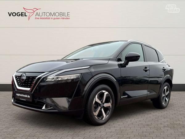 Black Nissan Qashqai 2023 in Kaunas, with an engine capacity of 1.50 L and mileage of 14 thousand km for 32151 €, photo 1 on AUTOMOTO.COM.LV