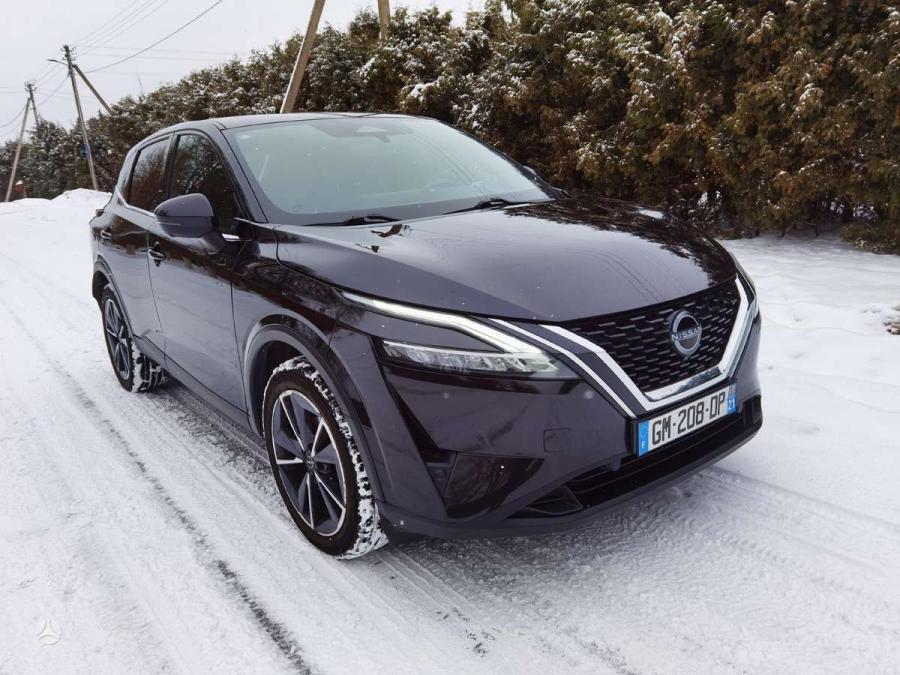 Melns Nissan Qashqai 2023 Kauņa, ar dzinēja tilpumu 1.33 L un nobraukumu 109 tūkst. km par 13900 €, foto 1 vietnē AUTOMOTO.COM.LV