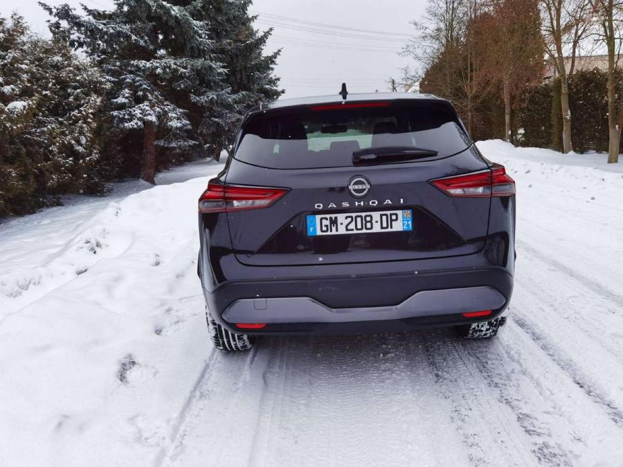 Melns Nissan Qashqai 2023 Kauņa, ar dzinēja tilpumu 1.33 L un nobraukumu 109 tūkst. km par 13800 €, foto 5 vietnē AUTOMOTO.COM.LV