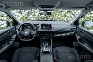 Melns Nissan Qashqai 2023 Rīga, ar dzinēja tilpumu 1.30 L un nobraukumu 48 tūkst. km par 19500 €, foto 15 vietnē AUTOMOTO.COM.LV