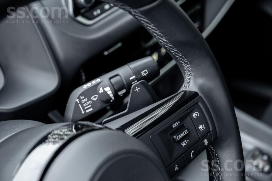 Melns Nissan Qashqai 2023 Rīga, ar dzinēja tilpumu 1.30 L un nobraukumu 48 tūkst. km par 19500 €, foto 29 vietnē AUTOMOTO.COM.LV