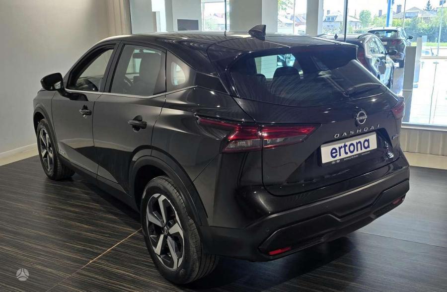 Melns Nissan Qashqai 2023 Šauļi, ar dzinēja tilpumu 1.50 L un nobraukumu 24 tūkst. km par 22900 €, foto 6 vietnē AUTOMOTO.COM.LV
