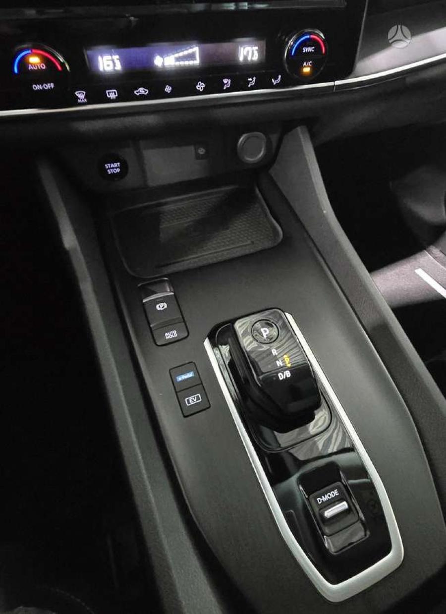 Melns Nissan Qashqai 2023 Šauļi, ar dzinēja tilpumu 1.50 L un nobraukumu 24 tūkst. km par 22900 €, foto 16 vietnē AUTOMOTO.COM.LV